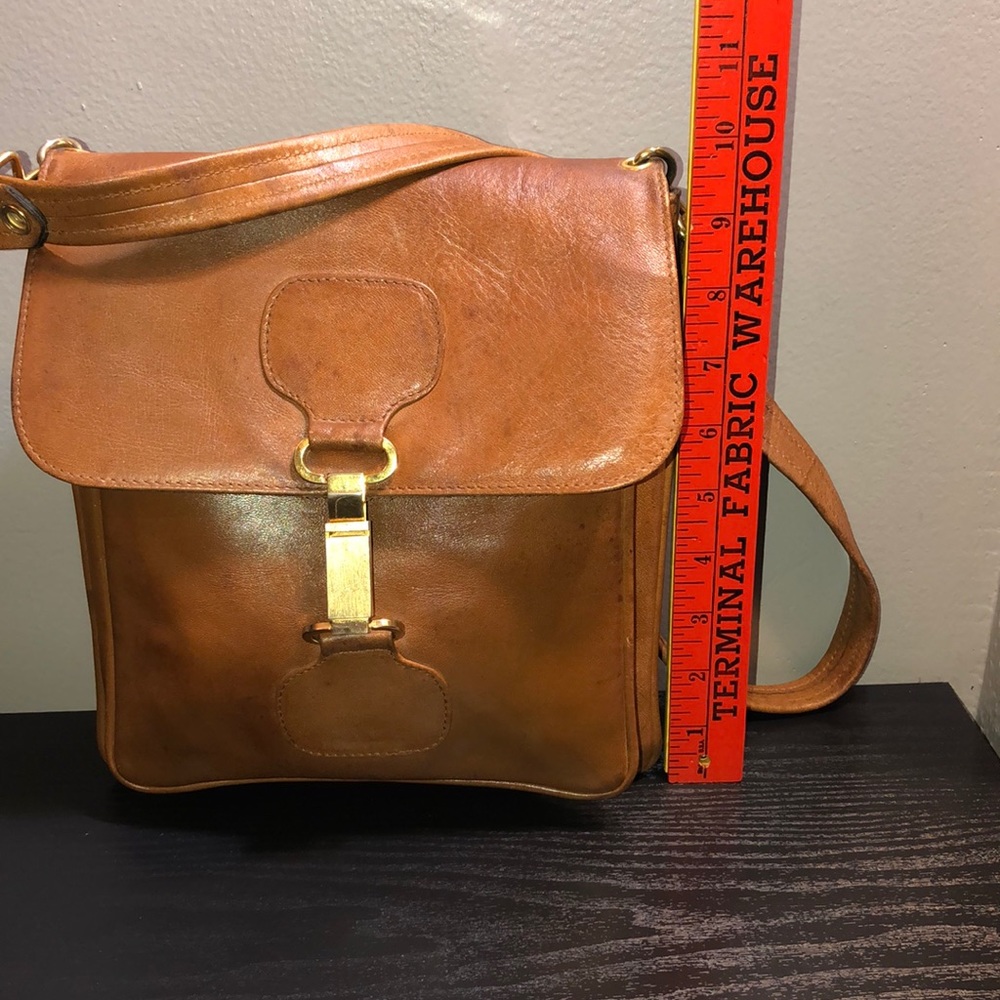 Vintage Susan Gail Italy Tan Leather Shoulder Bag - Gem
